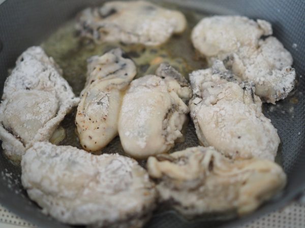 【簡単レシピ】旬食材で性欲アップ「牡蠣のカリッとバターレモンソテー」 | ランドリーボックス